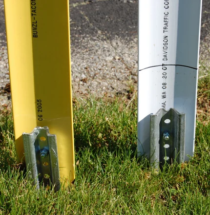 56" Reflective White Delineator Post w/ U-Channel Stake | DP56W12-REF ...