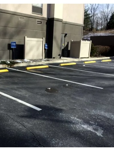 6' Heavy-Duty Yellow Parking Block w/ Galvanized Spikes | PBI6YRB ...